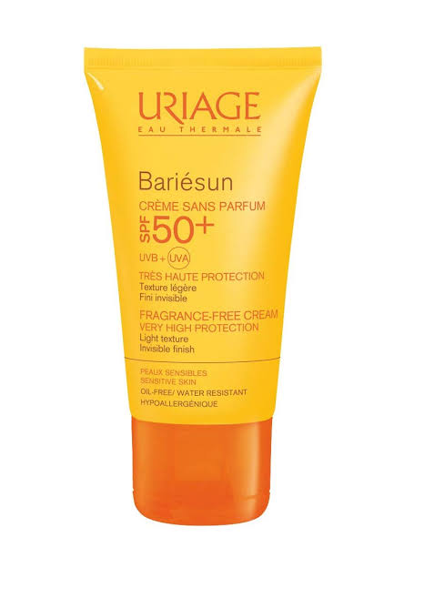 12 من أفضل صن بلوك للبشرة الدهنية .. أفضل الأنواع ونصائح اختيارها